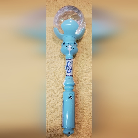 Toys | Disney Frozen Princess Elsas Snow Wand Musical Snow Globe Works ...